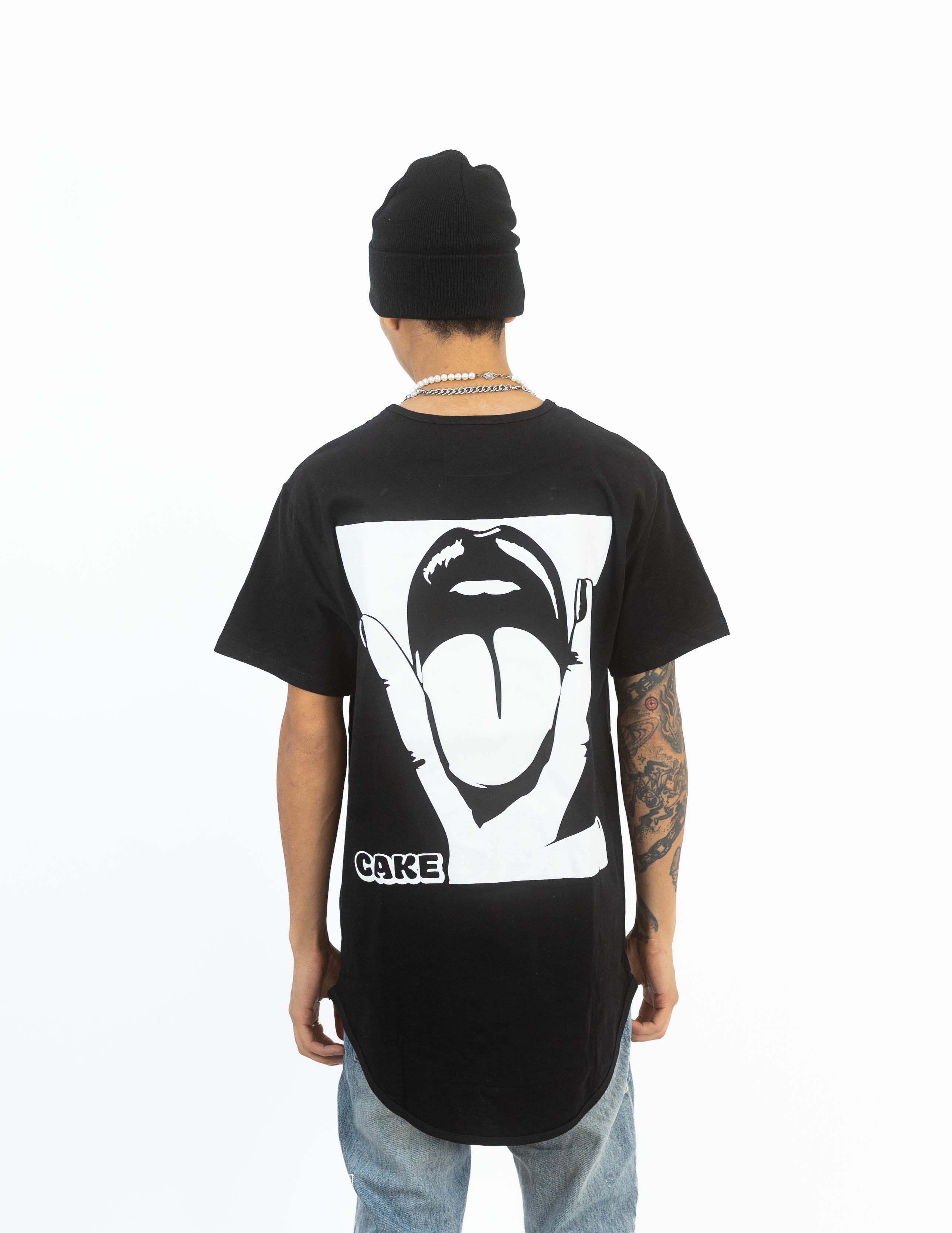 CAKE MERCH – SHE HITS DIFFERENT